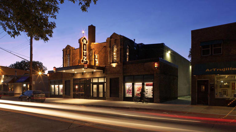 Theater Latté Da brings back a holiday classic, premieres indie rock ...