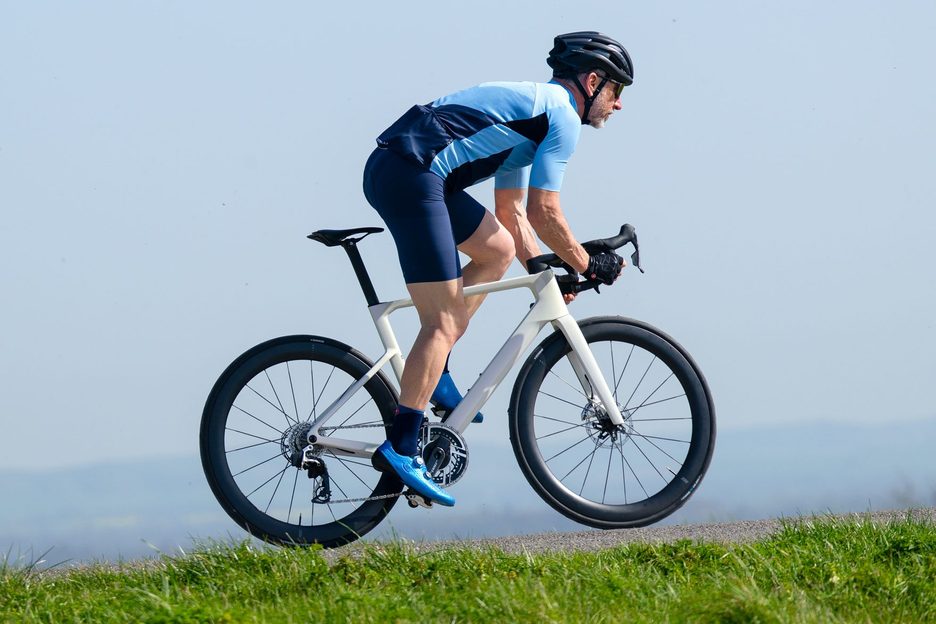 Rose Shave FFX Red AXS review: a super-light and super-stiff aero bike ...