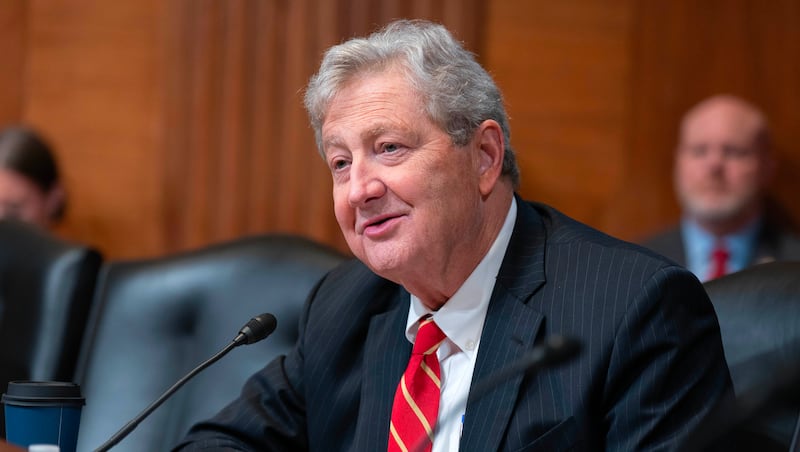Senators agree to pause their own pay during future shutdowns