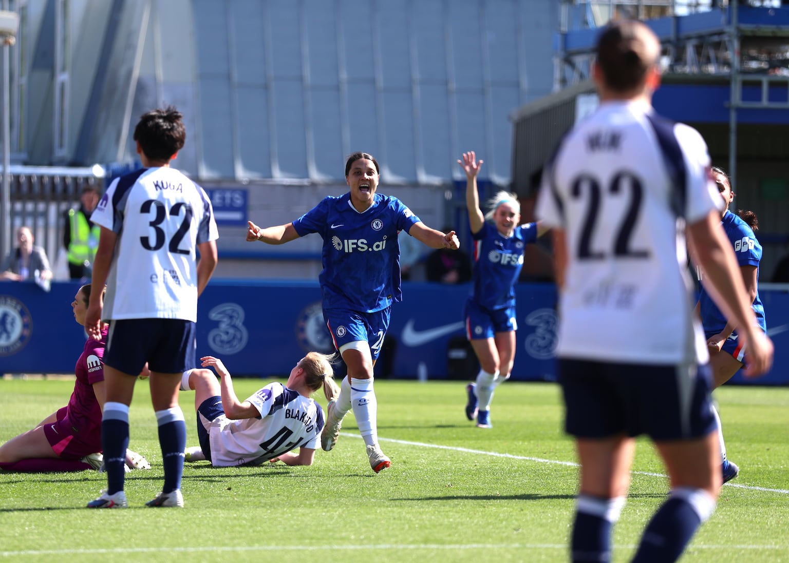 Sam Kerr to leave Chelsea in summer after trophy-laden spell