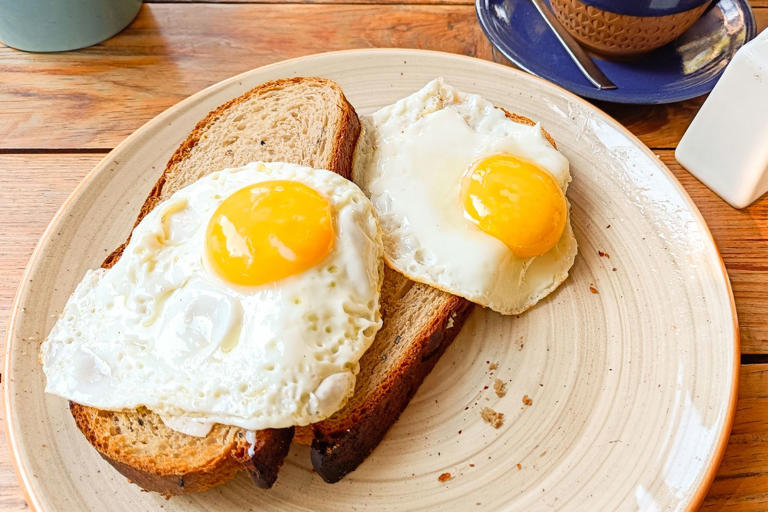 The fried egg trick that makes breakfast taste like it came from a diner