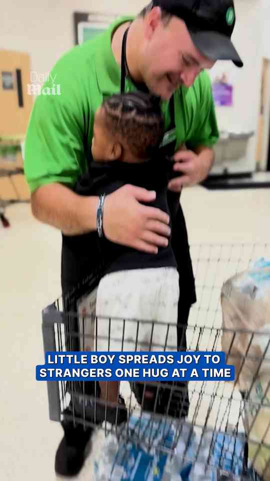 One-year-old melts hearts by hugging complete strangers
