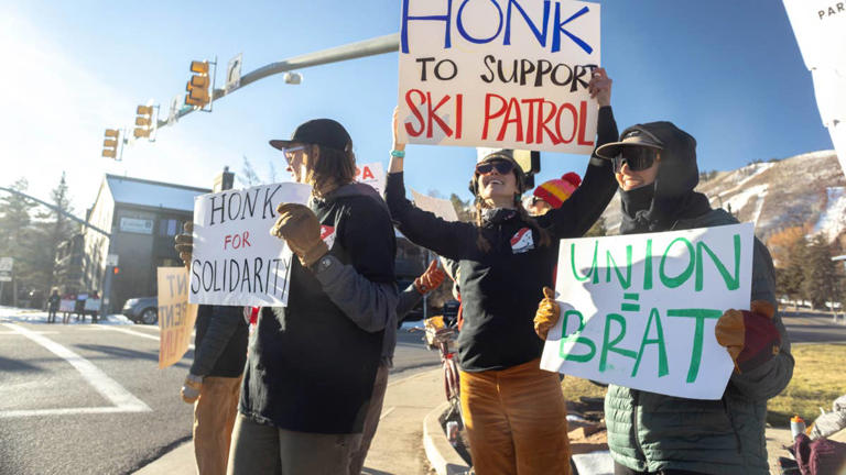 Park City Ski Patrol Union accuses Vail Resorts of contract violation