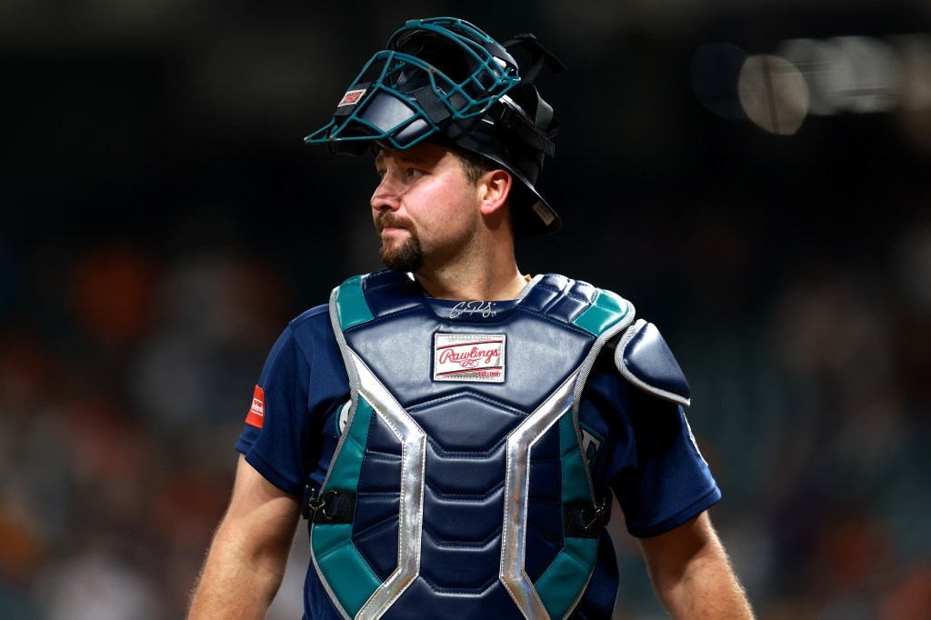 Cal Raleigh goes on IL for the first time as nightmare season continues