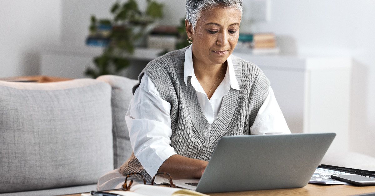 9 jobs retirees can do from home to make extra money