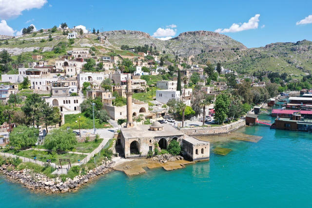Bavulunu kapan buraya akın ediyor! Bozkırın ortasında saklı cennet