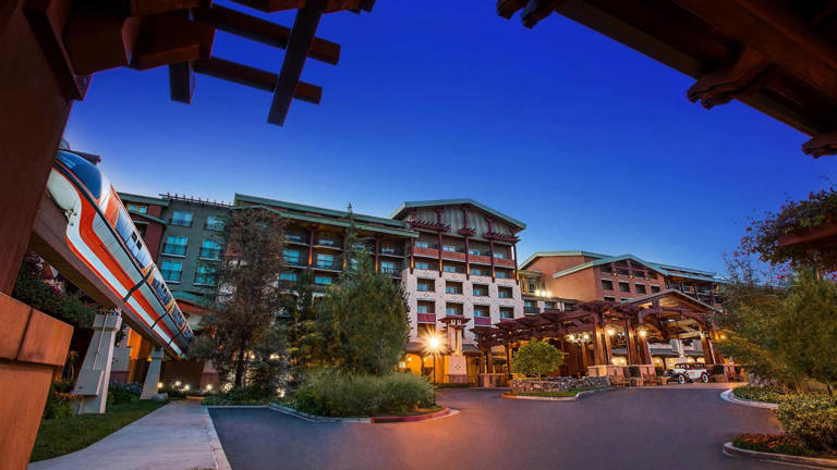 Disneyland just dropped a major summer offer—and it’s the perfect ...