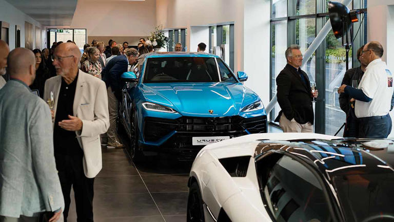 Lamborghini opens next-generation showroom and bets on immersive ...
