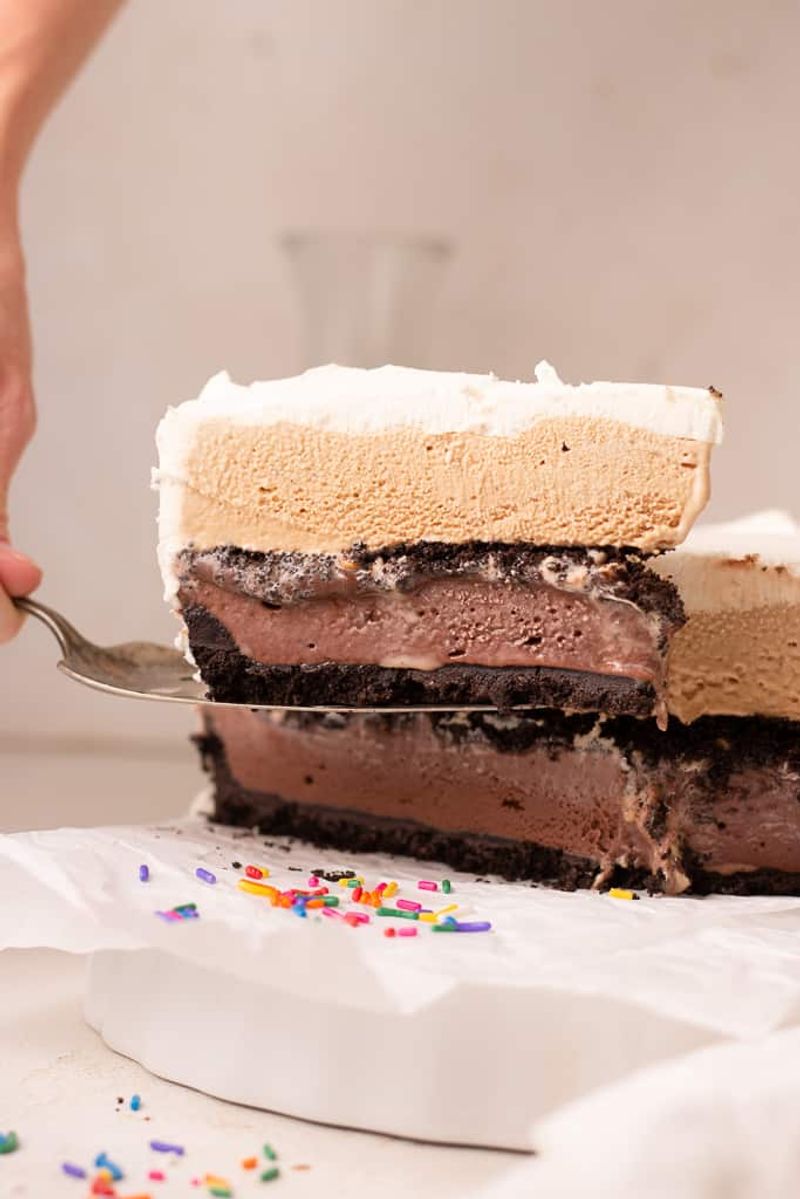 These 17 Desserts That Use A Springform Pan