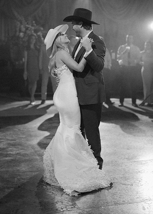 Inside Lainey Wilson's 'perfect' wedding with fab designer dress and ...