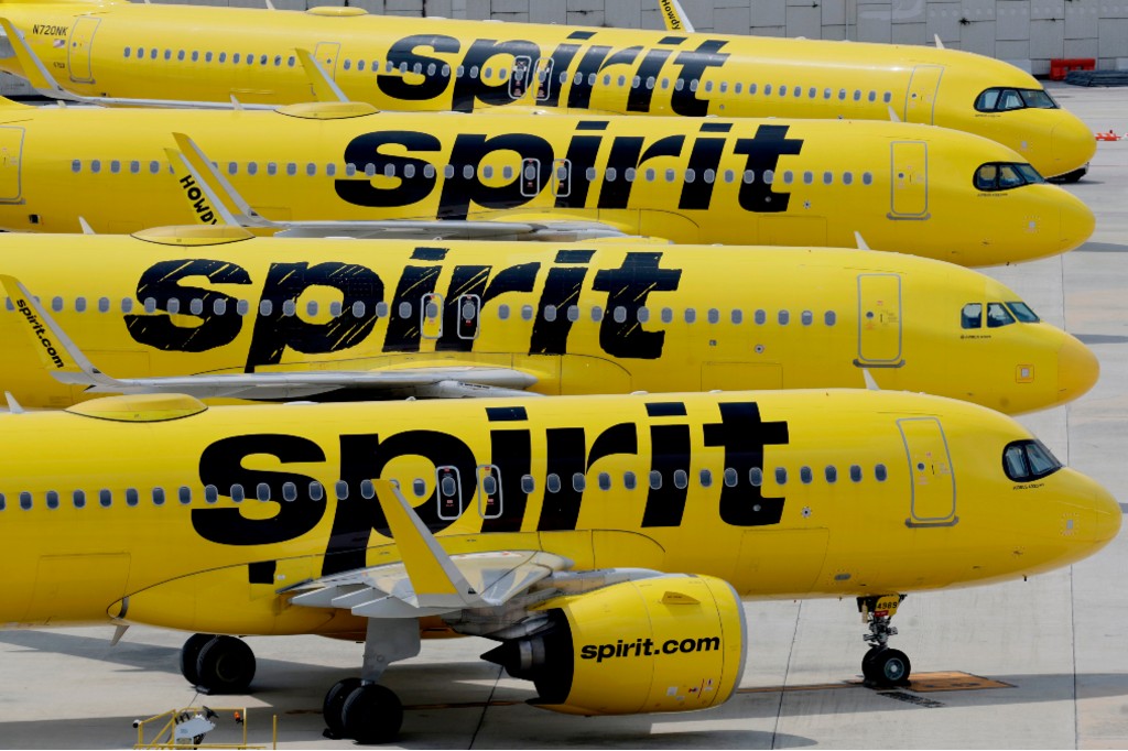Former Spirit Airlines employees claim they’re still owed pay, lawsuit says
