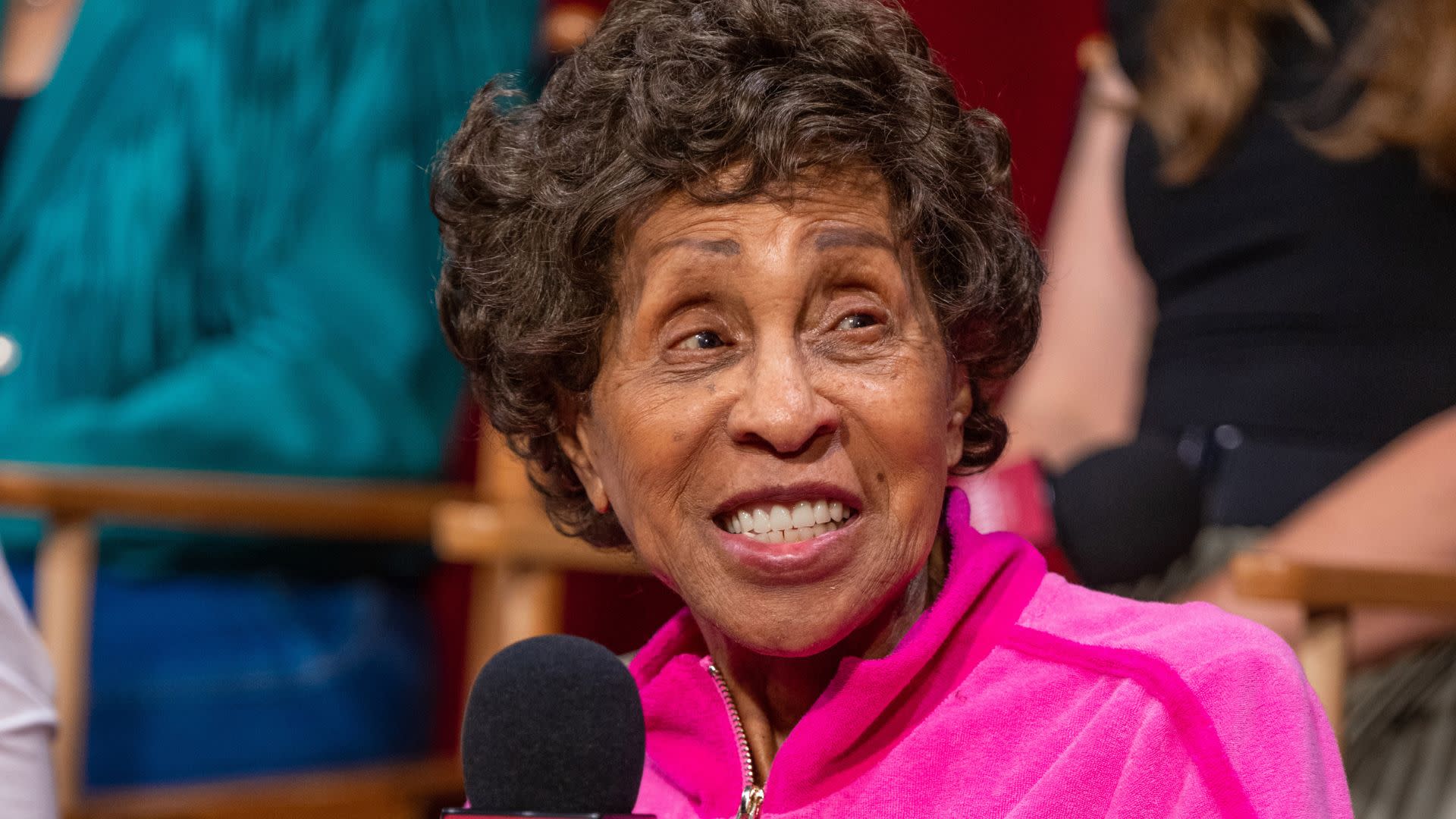 Marla Gibbs shares workout photo at 94 - and celebs are loving it