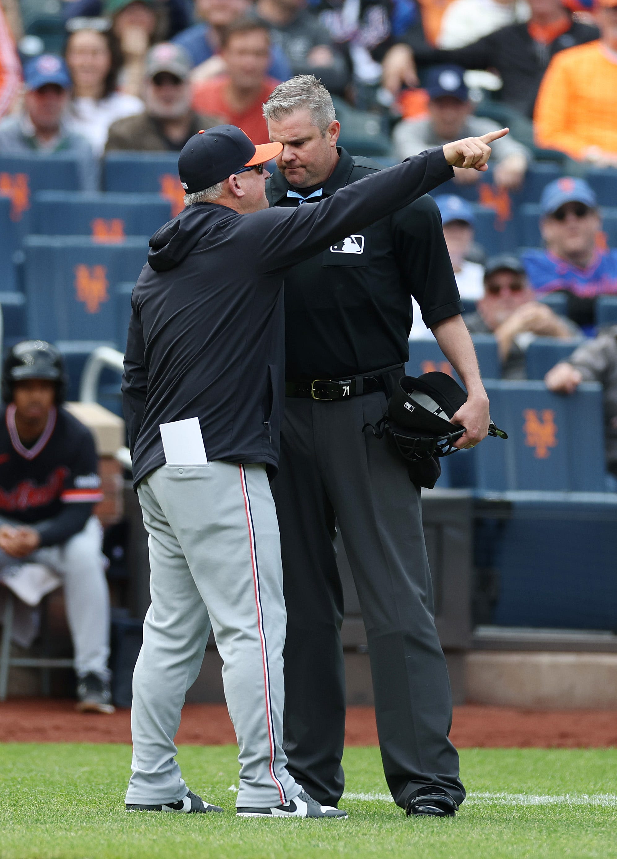 Detroit Tigers manager AJ Hinch ejected in the 4th inning in New York
