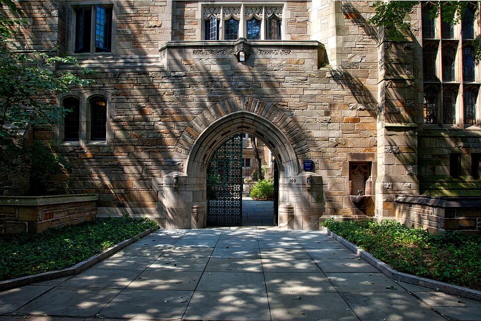 Justice Department finds Yale medical school discriminated based on ...