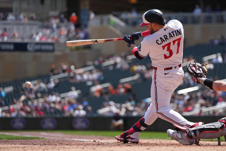 Zebby Matthews pitches Twins past Marlins 9-1 with 7 shutout innings in ...