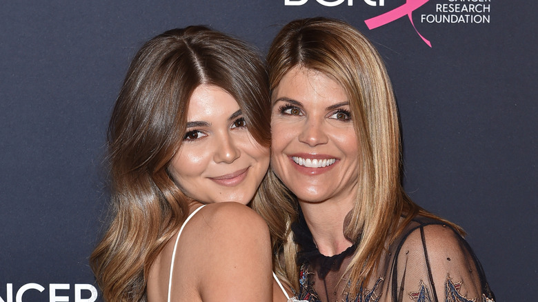 Lori Loughlin's dewy makeover by daughter Olivia Jade is perfect for ...
