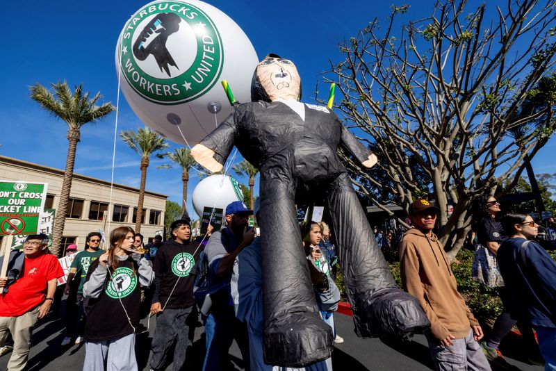 UN human rights experts urge Starbucks and US to address union-busting ...