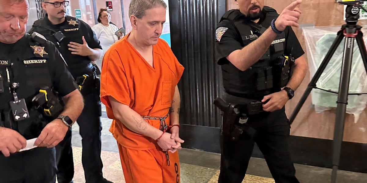 Oklahoma man nearly executed 3 times granted bond while awaiting retrial