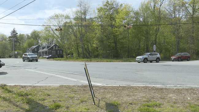 Renewed calls for stoplight at dangerous Foster intersection