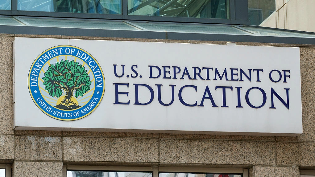 Democrats move to block new federal student loan limits