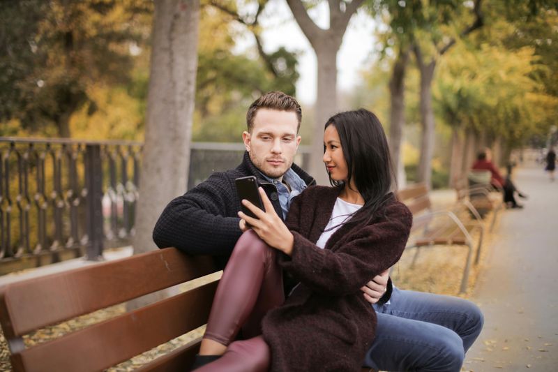 10 silent treatment tactics men and women use to secretly control each ...