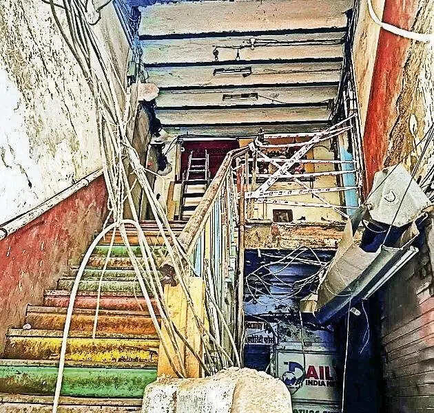 63 people rescued after Grant Road building’s staircase collapses in Mumbai