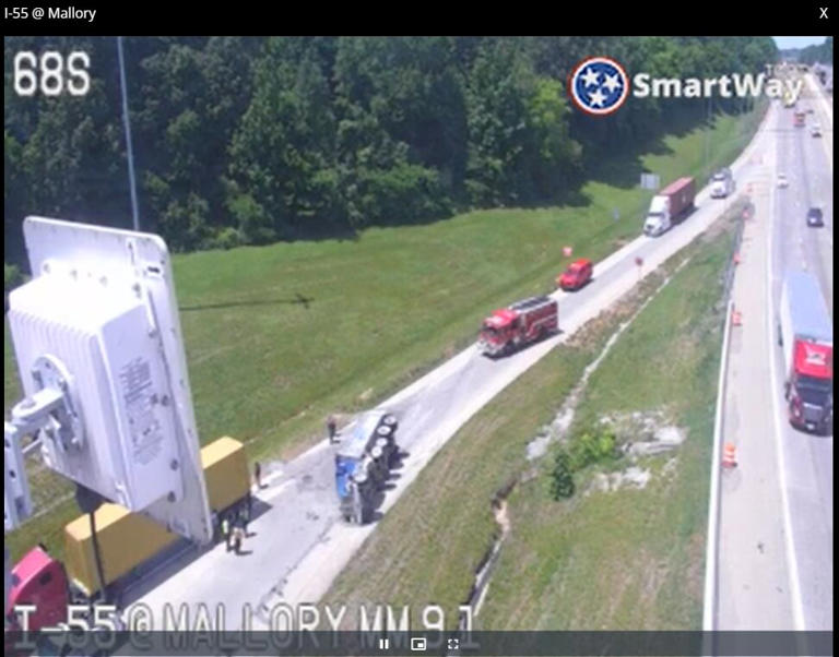 Overturned semi closes I-55 exit ramp