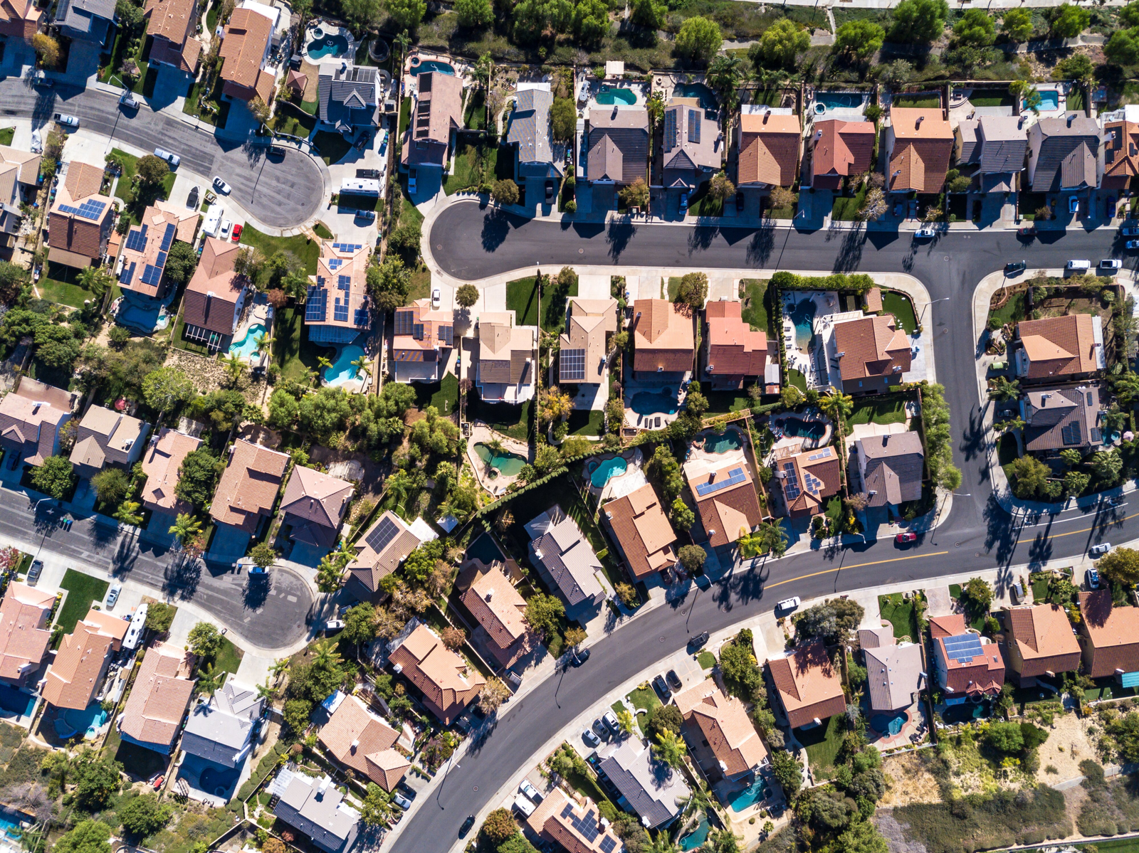 High housing costs drive Californians away. Here’s where they move to