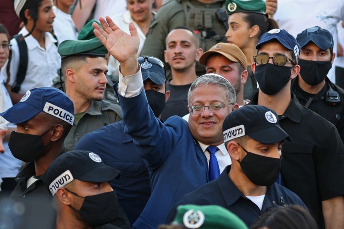 Israëlisch-Palestijns conflict - Tienduizenden Israëli's nemen deel aan ...