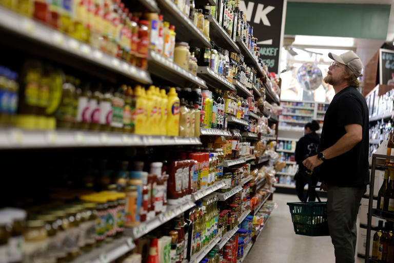 Need to lower your monthly expenses? Start by cutting these four costs