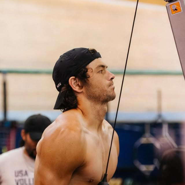 American tennis ace Taylor Fritz shows off his ripped physique in the ...