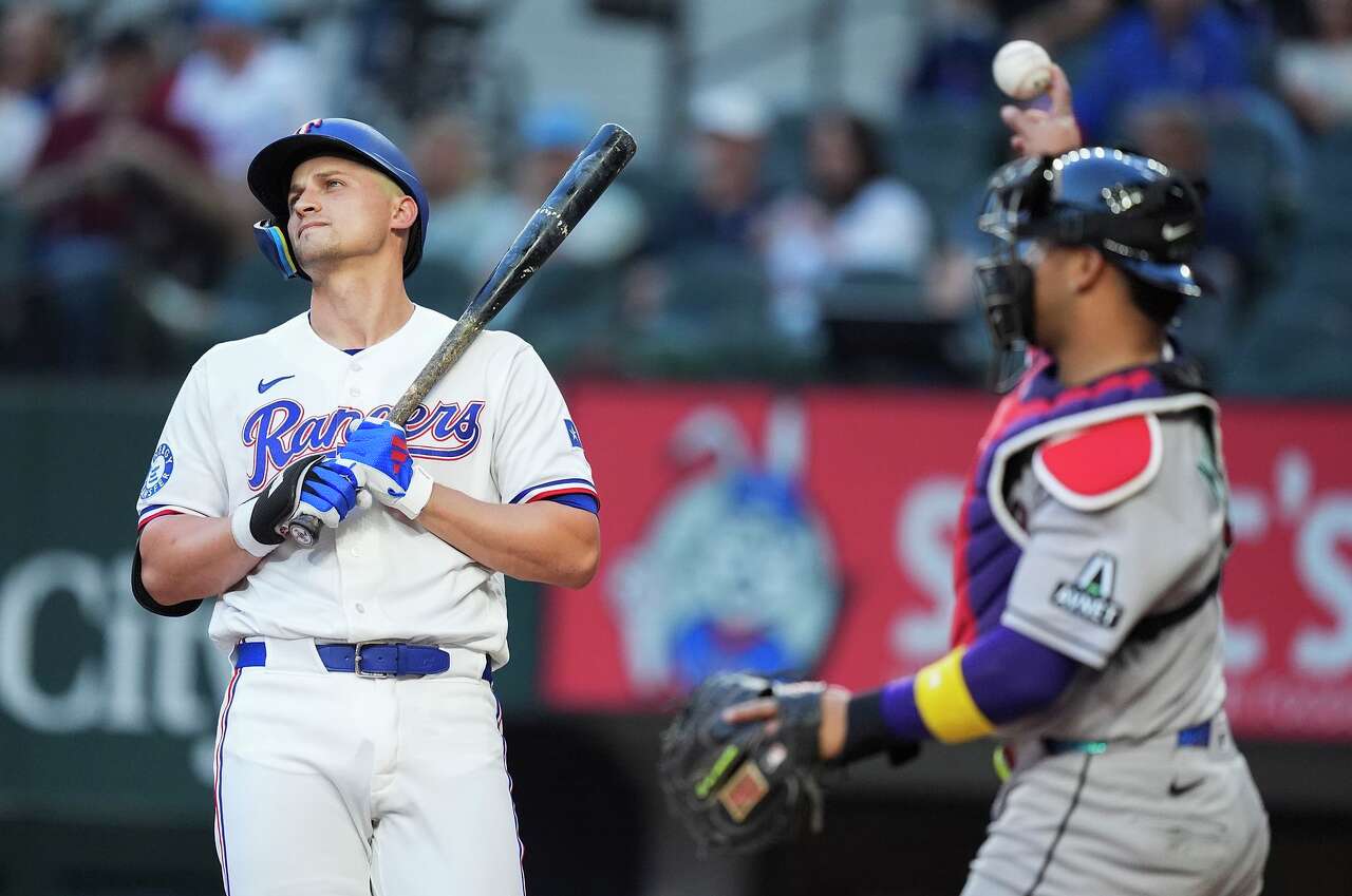 Rangers stock report: Jacob deGrom on the rise; can streaky Jake Burger ...