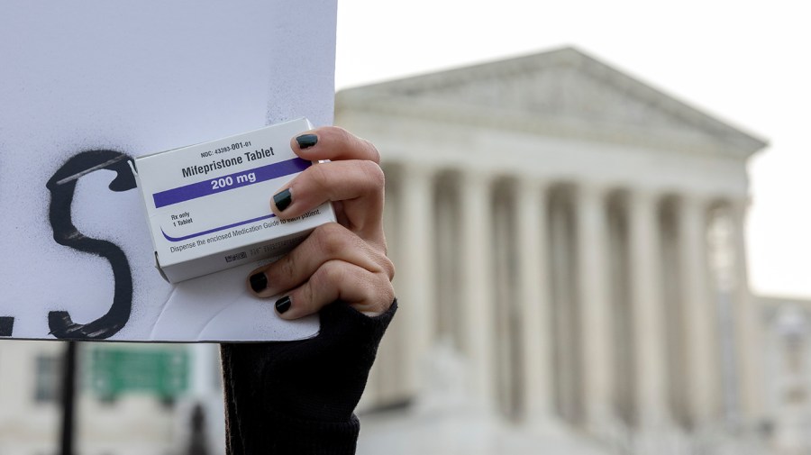 Supreme Court preserves abortion pill access over Alito, Thomas dissents