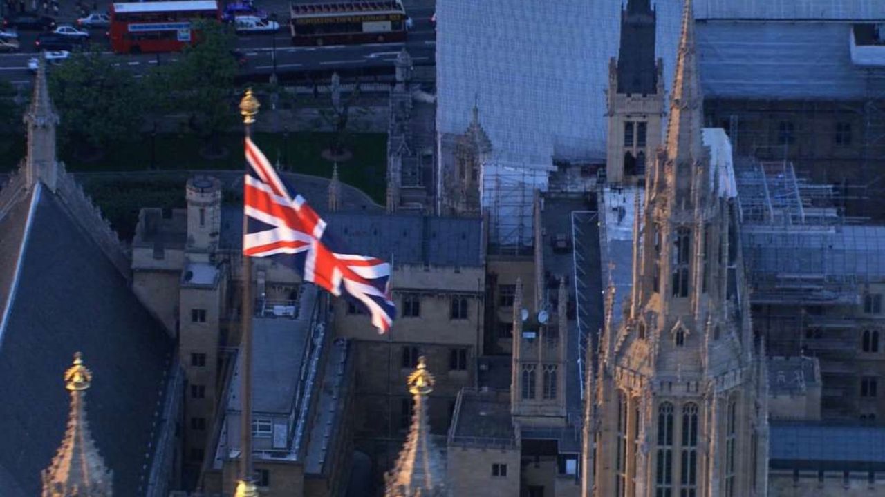 UK pushes national digital ID with work checks and AI security