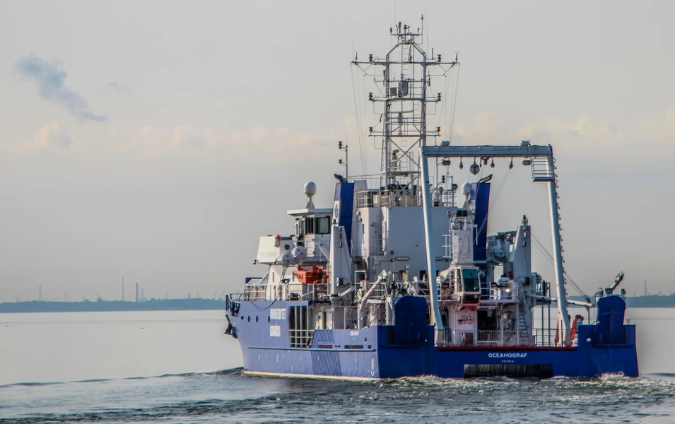 Polish scientists decode marine snow collisions shaping carbon cycle