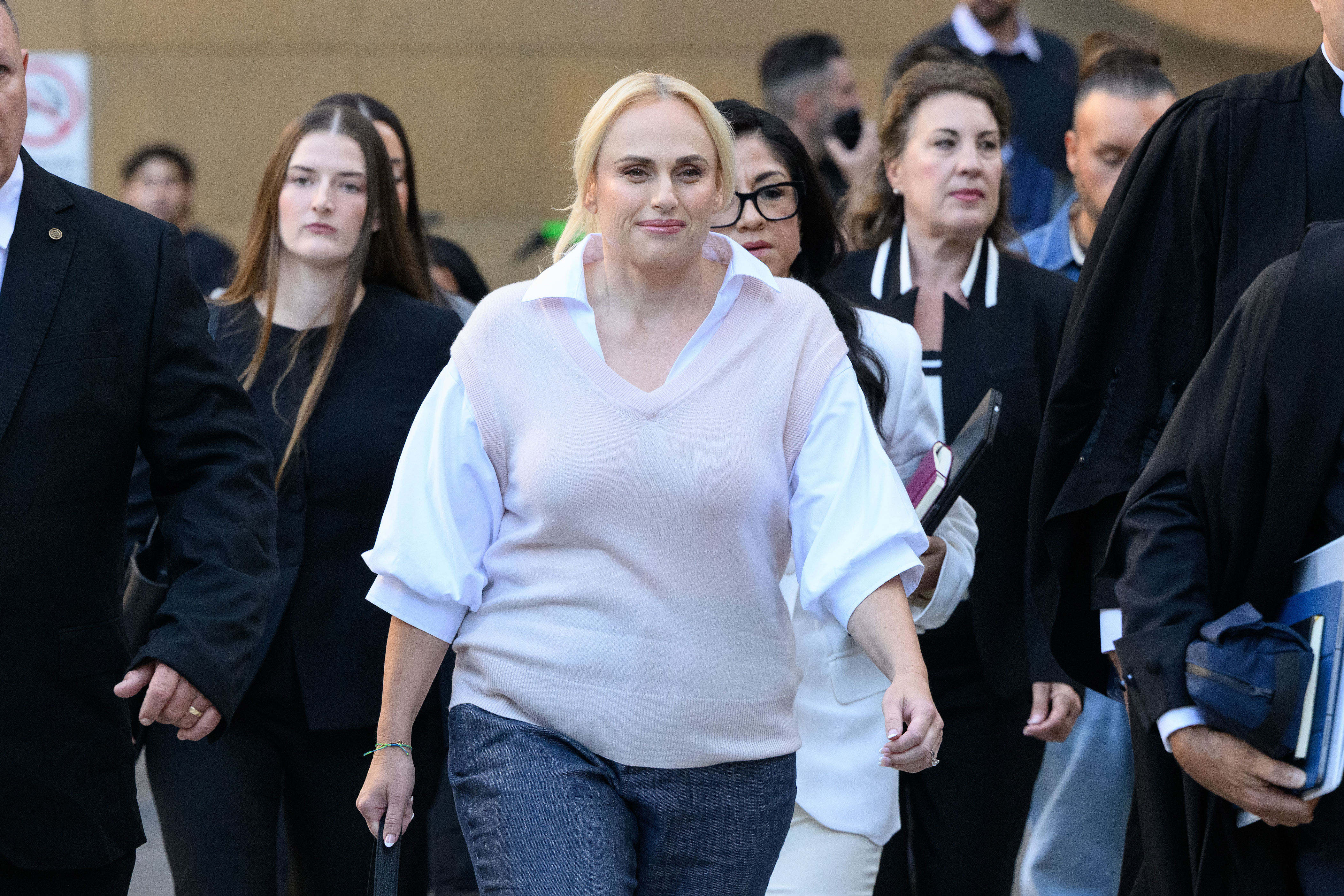 Court rules 'Deb' producers' defamation case against Rebel Wilson can ...
