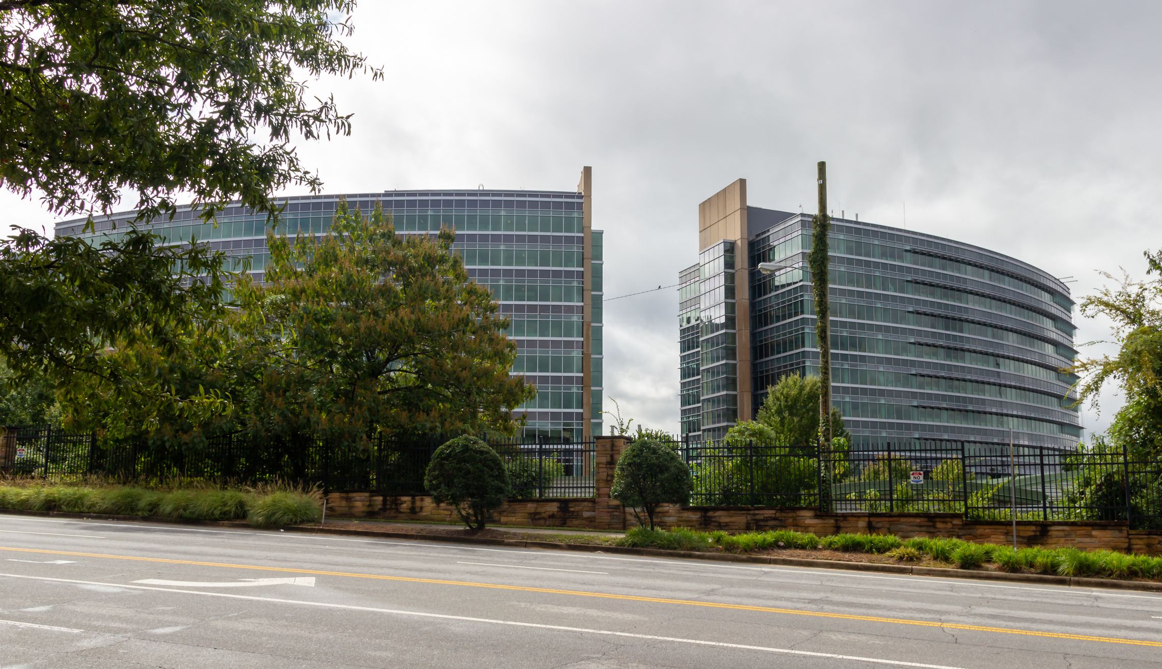 Indicted ex-CDC researcher is extradited to face prosecution