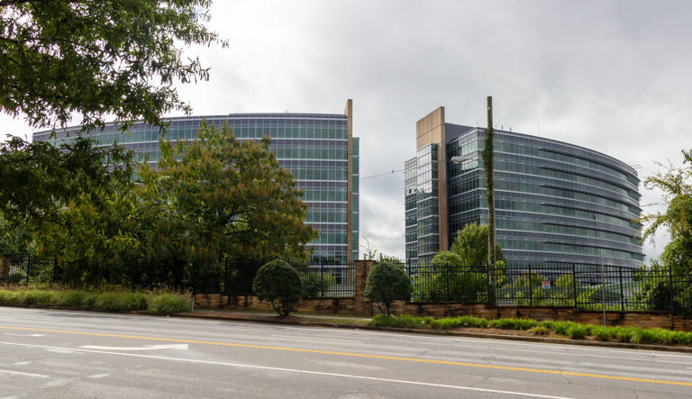 Indicted ex-CDC researcher is extradited to face prosecution