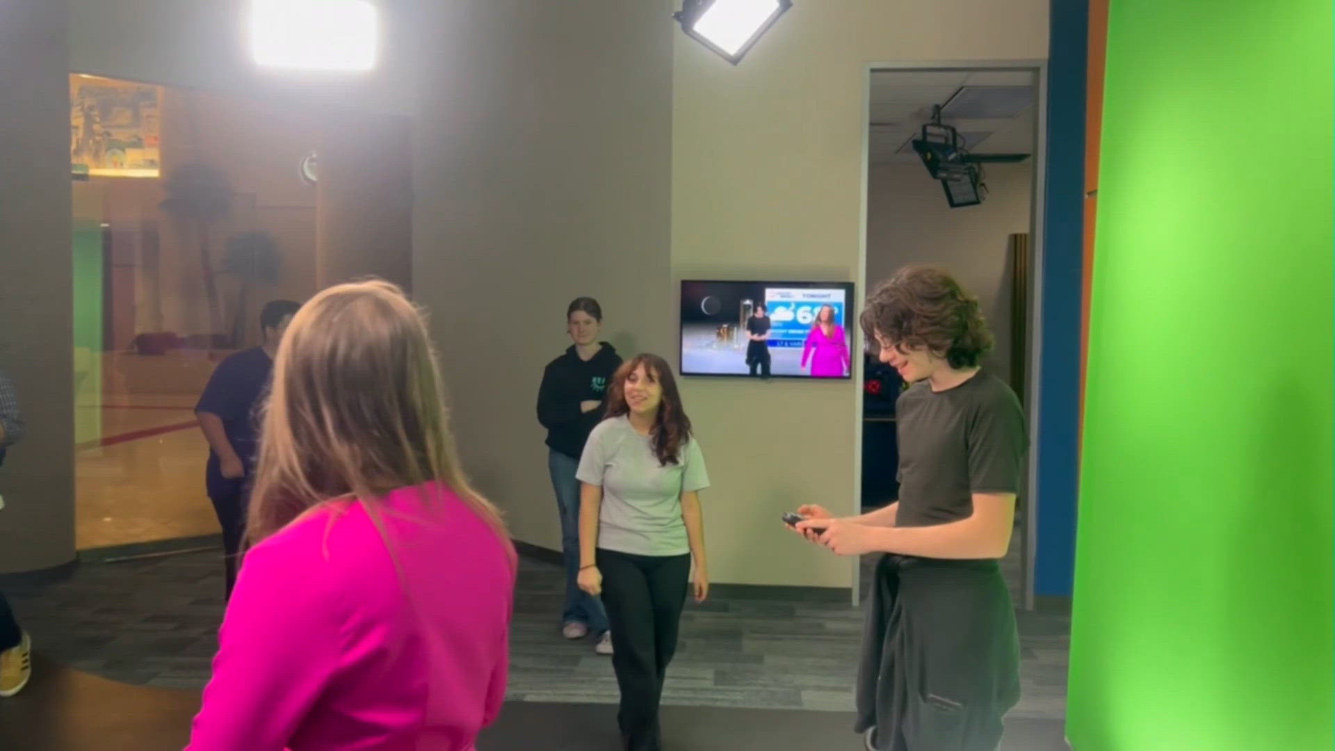 Mathis ISD Middle School Media Club joins TV-3 for a day of local news ...