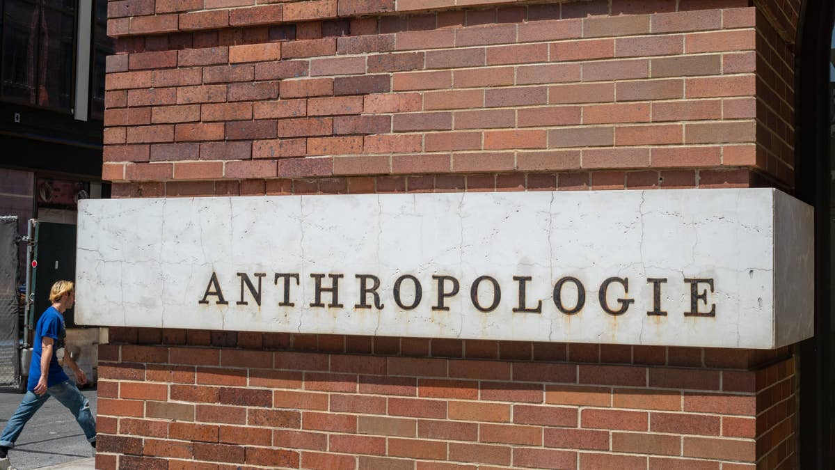 Anthropologie's initial pendant necklace: A stylish gift now for just $34