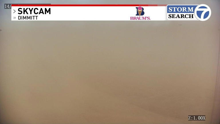 Dust storm limits visibility in Texas Panhandle amidst wildfires