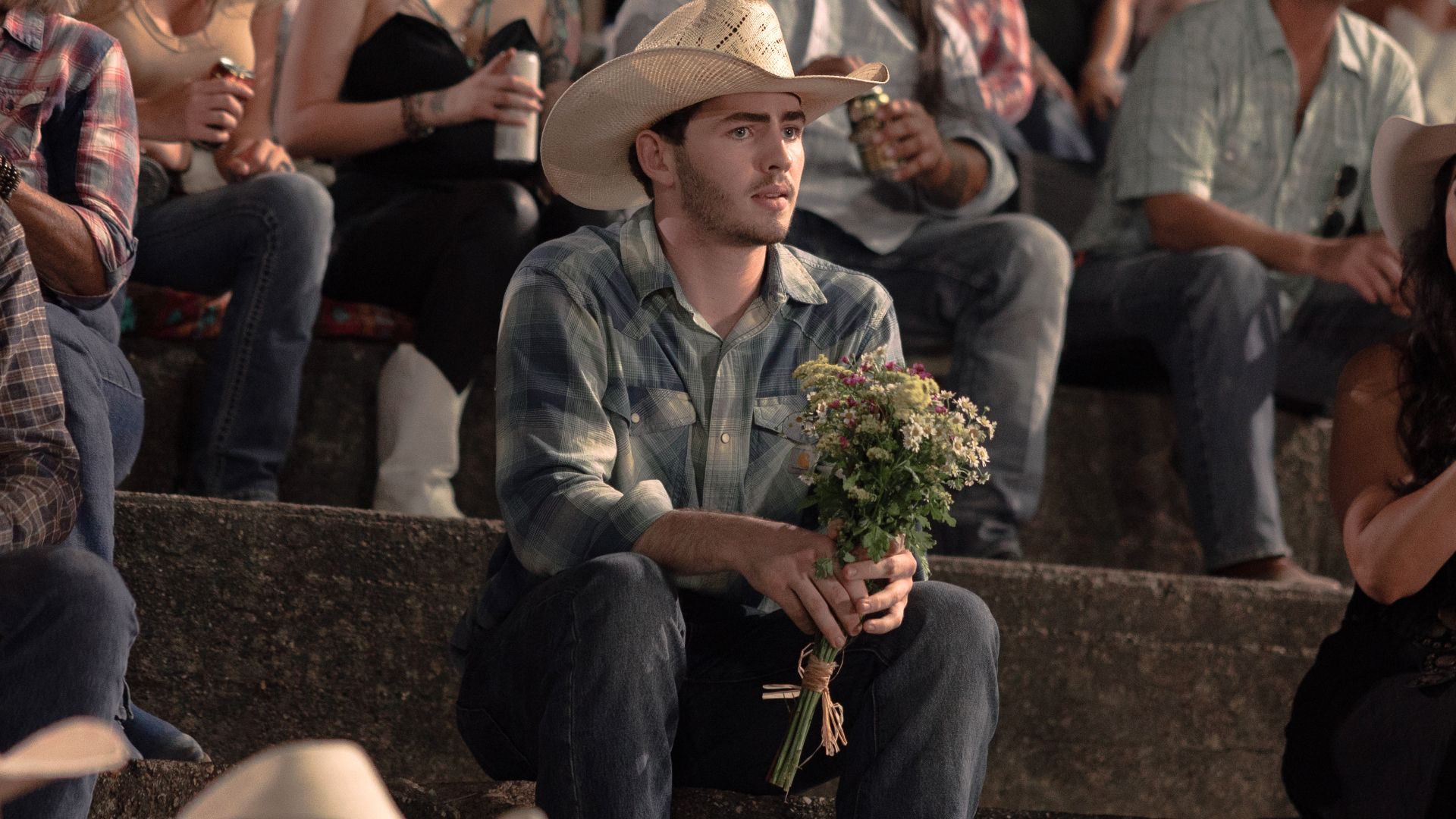 Yellowstone's Rip replacement finally breaks away from Beth & Rip in ...