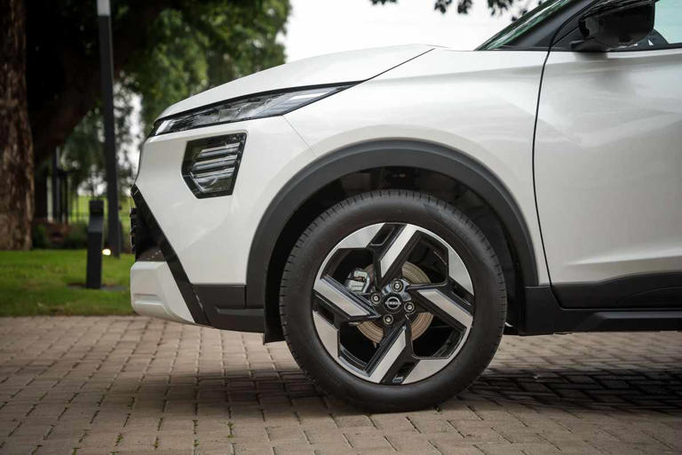 Nissan se mete a una de las guerras más duras del mercado: así es el ...