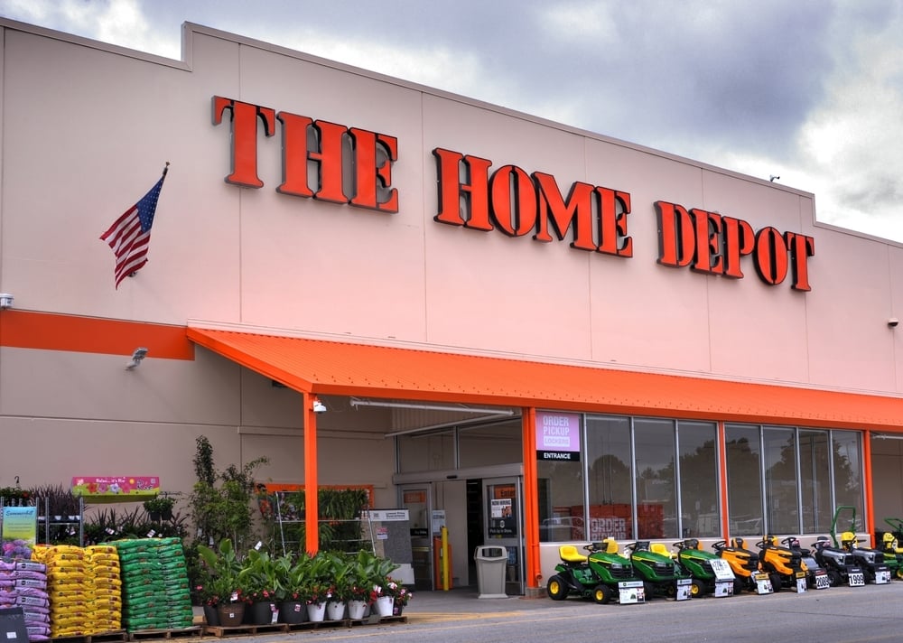 Home Depot Stock Is Climbing Today What S Happening