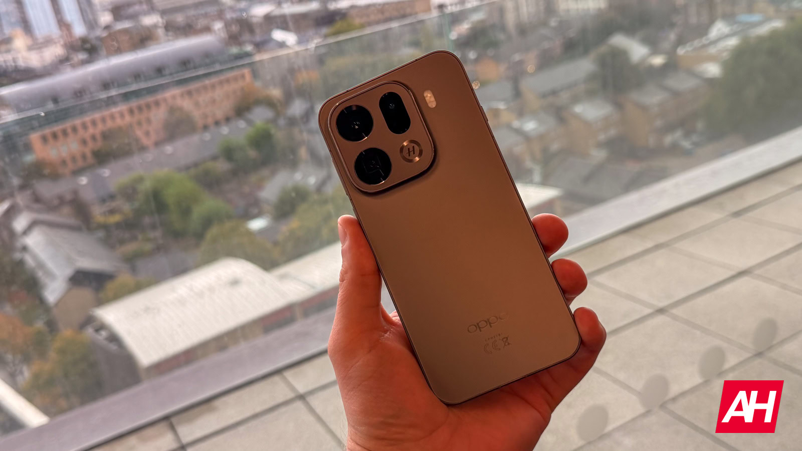 ColorOS 16.1 rollout begins: Live Space, MindPilot AI, & redesigned ...