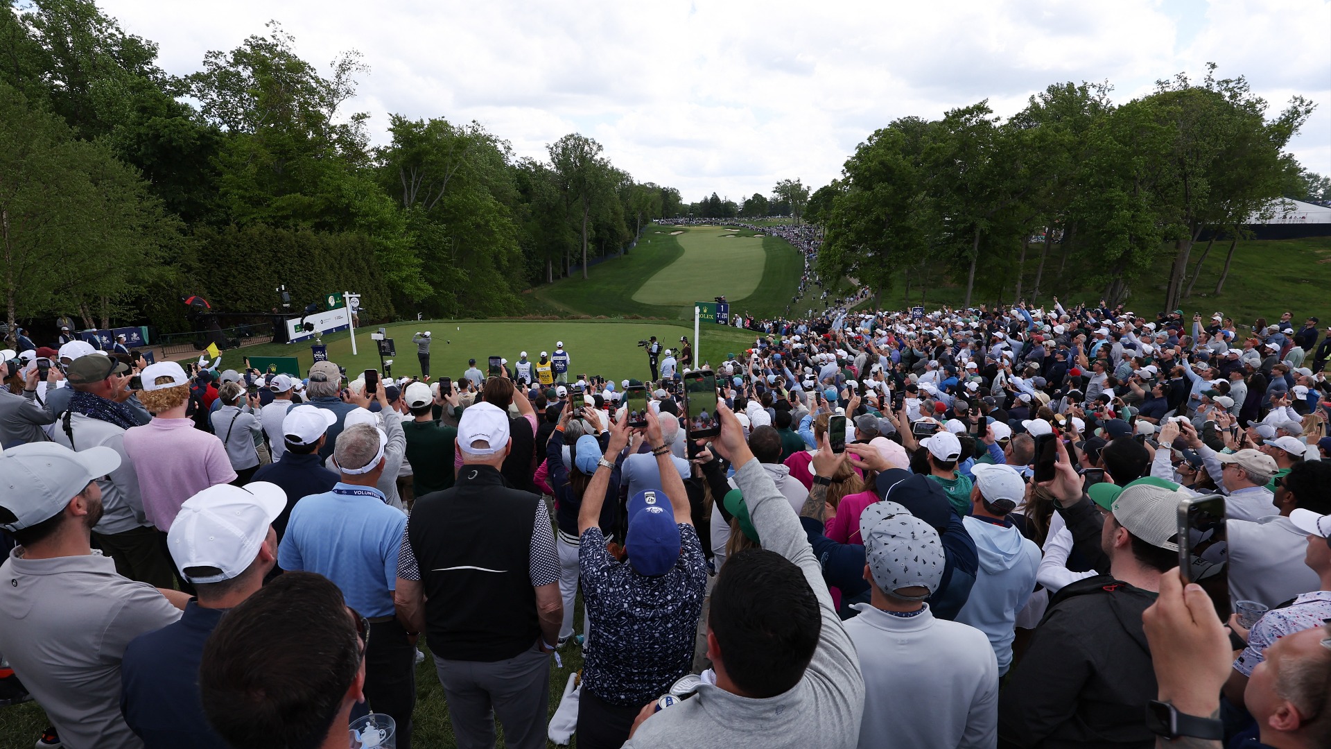 Impact of weather & strategy on golf play this week