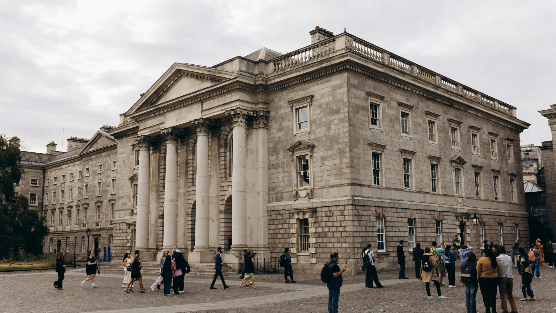 10 of the world's most architecturally remarkable libraries