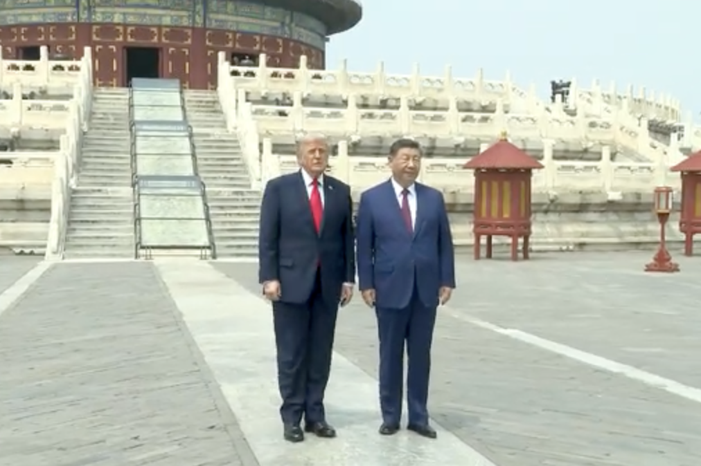 President Donald Trump visits Temple of Heaven with Chinese President ...