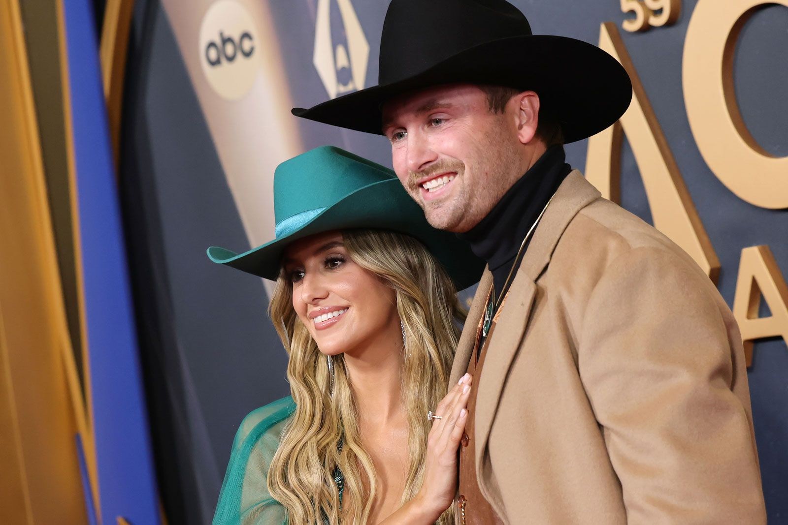 Listen to Lainey Wilson + Duck Hodges’ first dance song from their ...