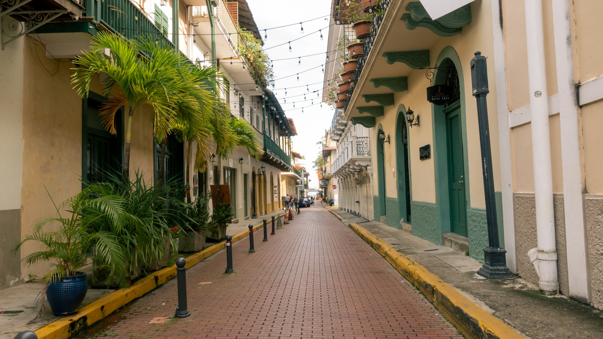 12 countries with the easiest residency visas for Canadian retirees ...